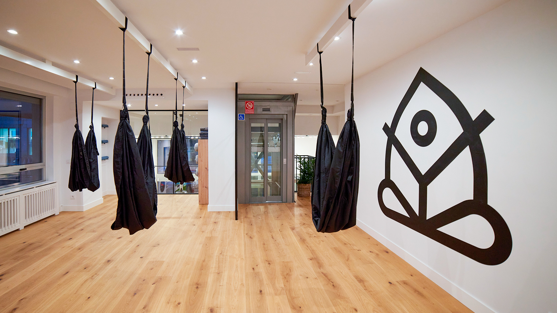 Yoga accessories: what are they for and what do I need when practising ...